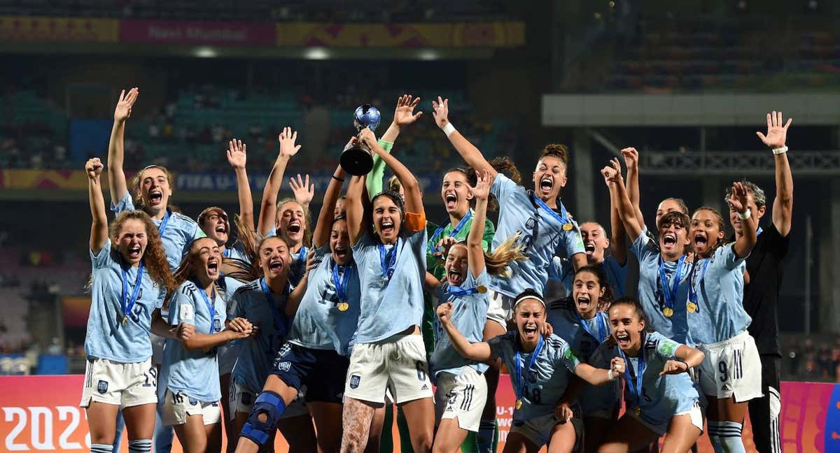 Así es la nueva generación de oro del fútbol femenino español | Relevo